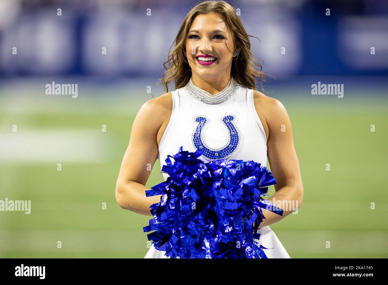 Washington commanders cheerleaders hi-res stock photography and images ...