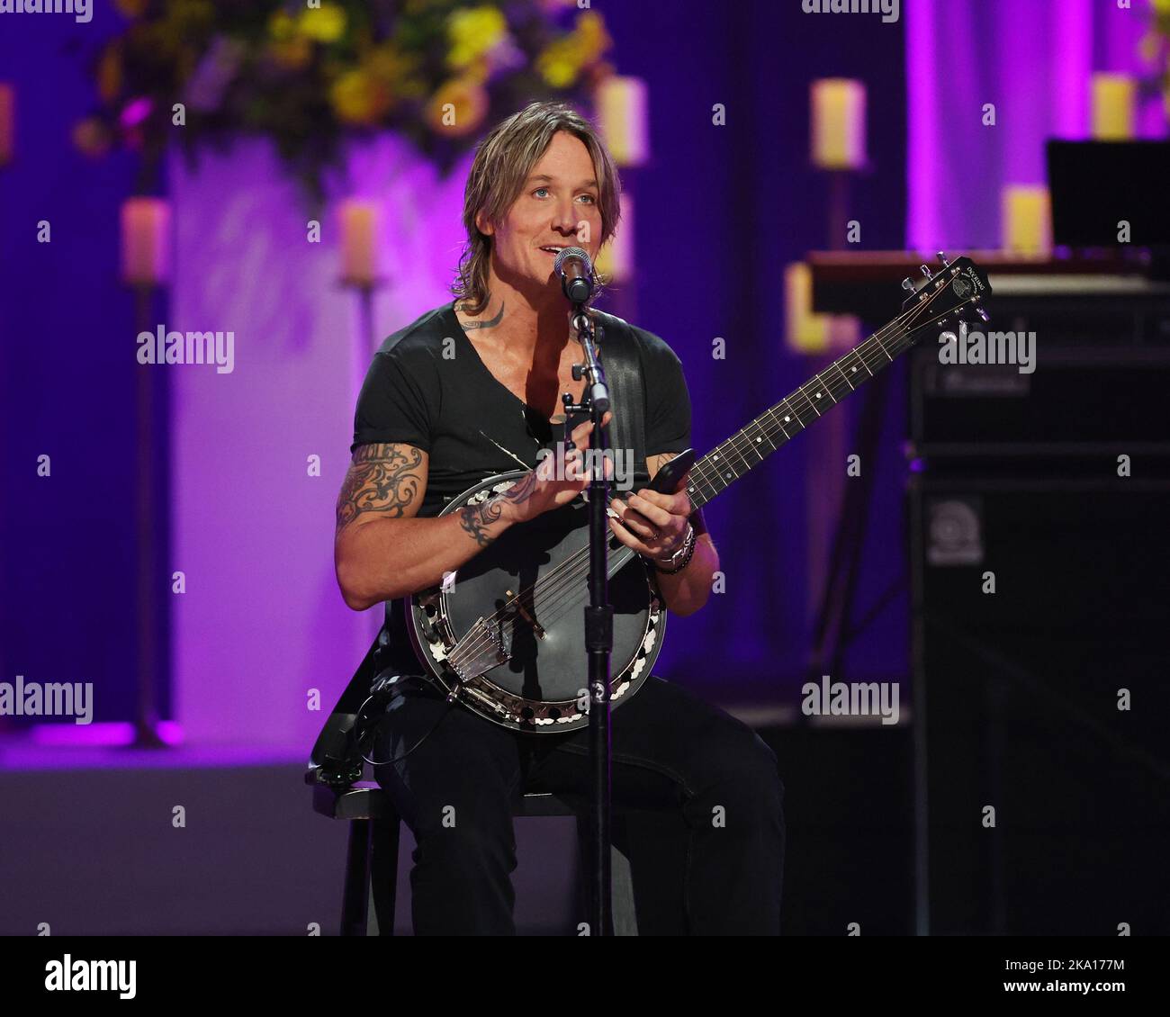 Keith Urban at the Coal Miner’s Daughter - A Celebration of the Life ...