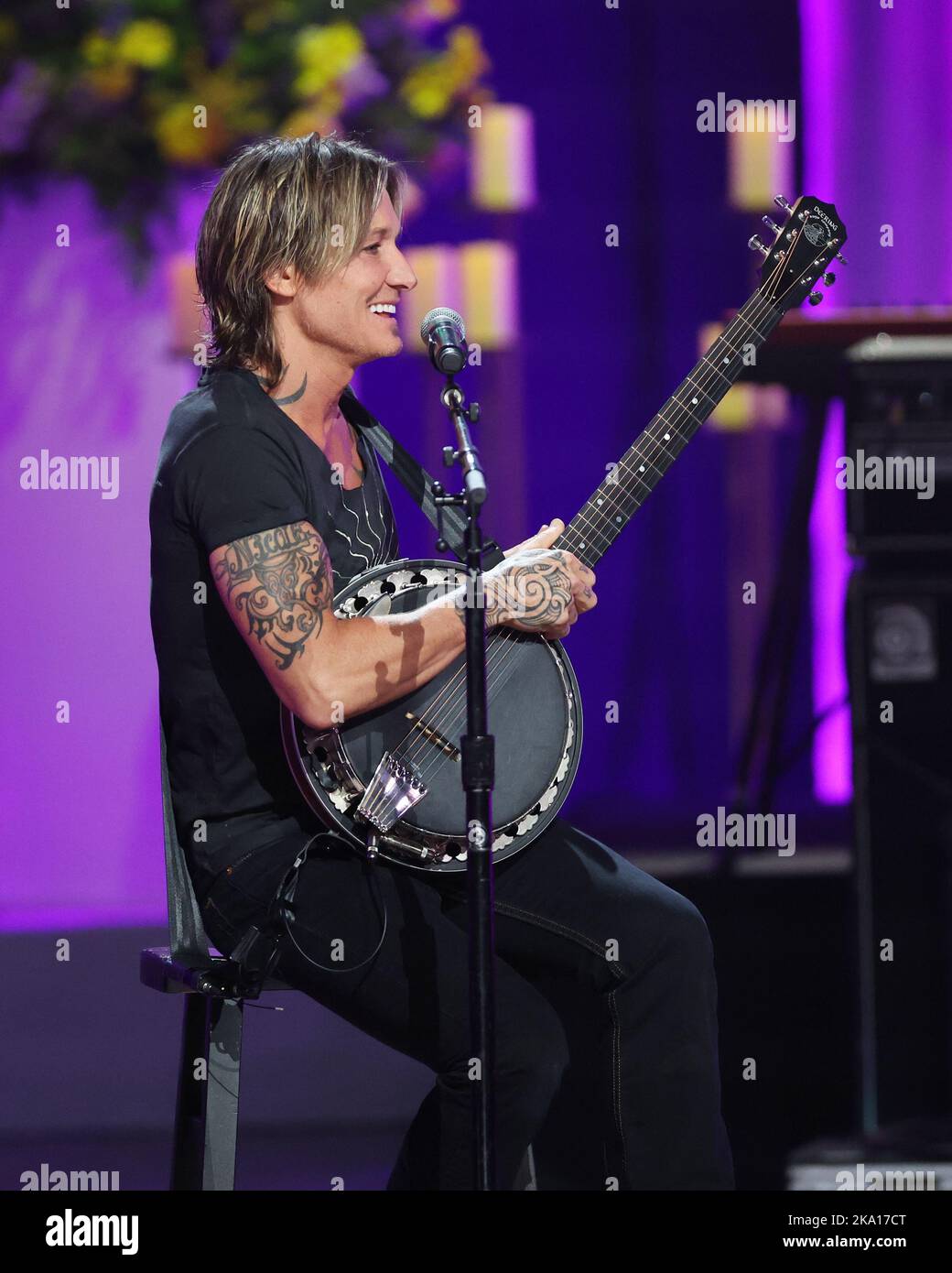 Keith Urban at the Coal Miner’s Daughter - A Celebration of the Life ...