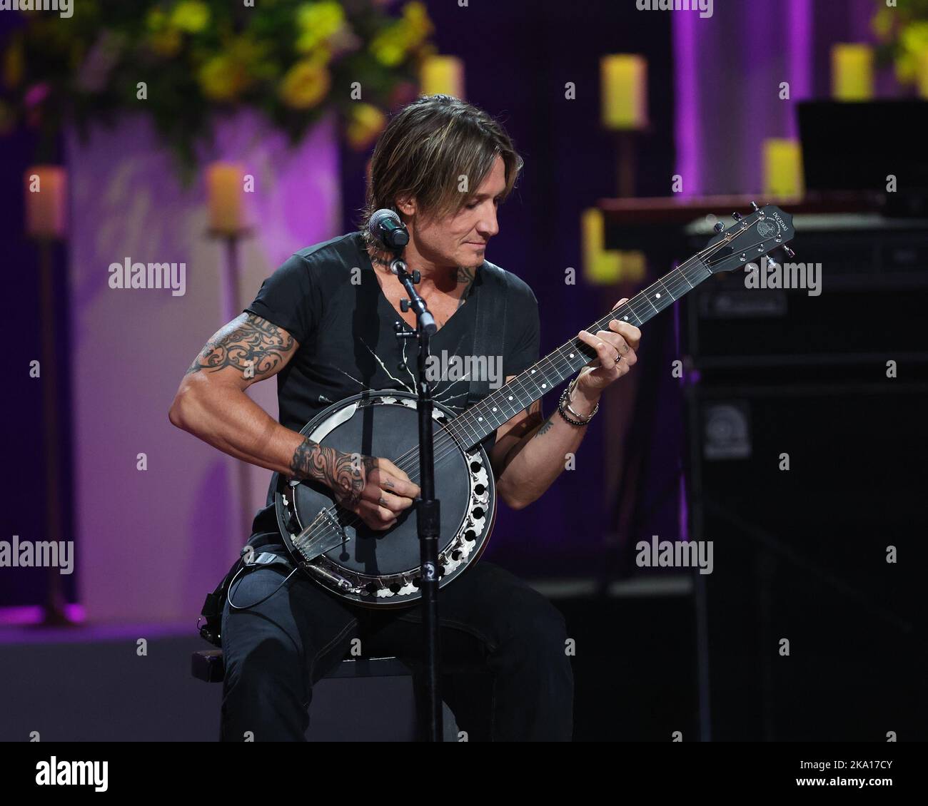 Keith Urban at the Coal Miner’s Daughter - A Celebration of the Life ...
