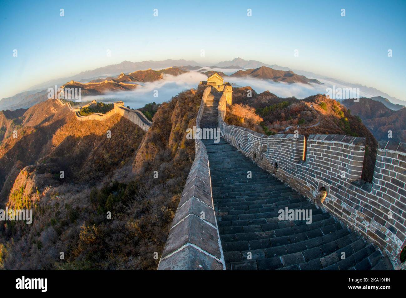 CHENGDE, CHINA - OCTOBER 31, 2022 - A spectacular sea of clouds is seen ...