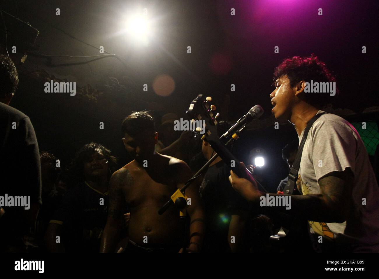 Street punk hi-res stock photography and images - Alamy