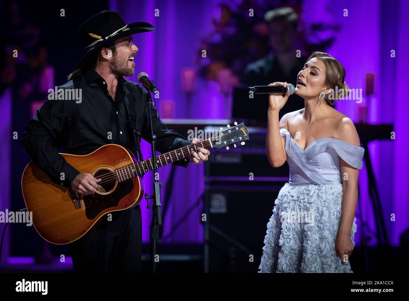 Lukas nelson hi-res stock photography and images - Alamy