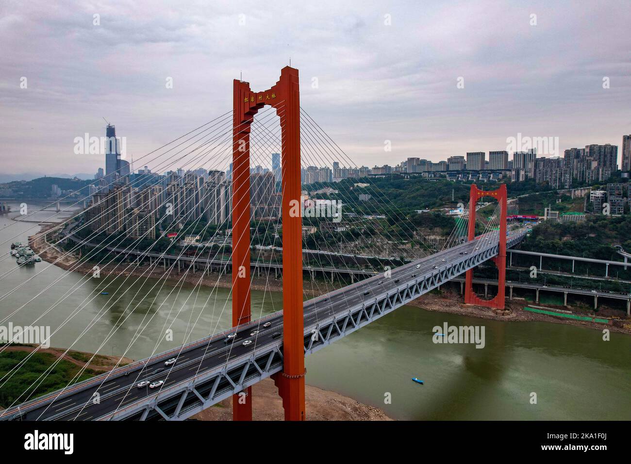 After 10 years' construction, the main line of the Jialing River Bridge ...