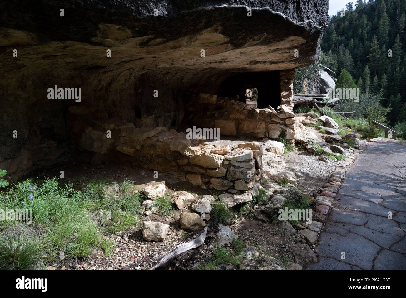 Ancient Native American Sinagua ruins from Walnut Canyon National Park ...