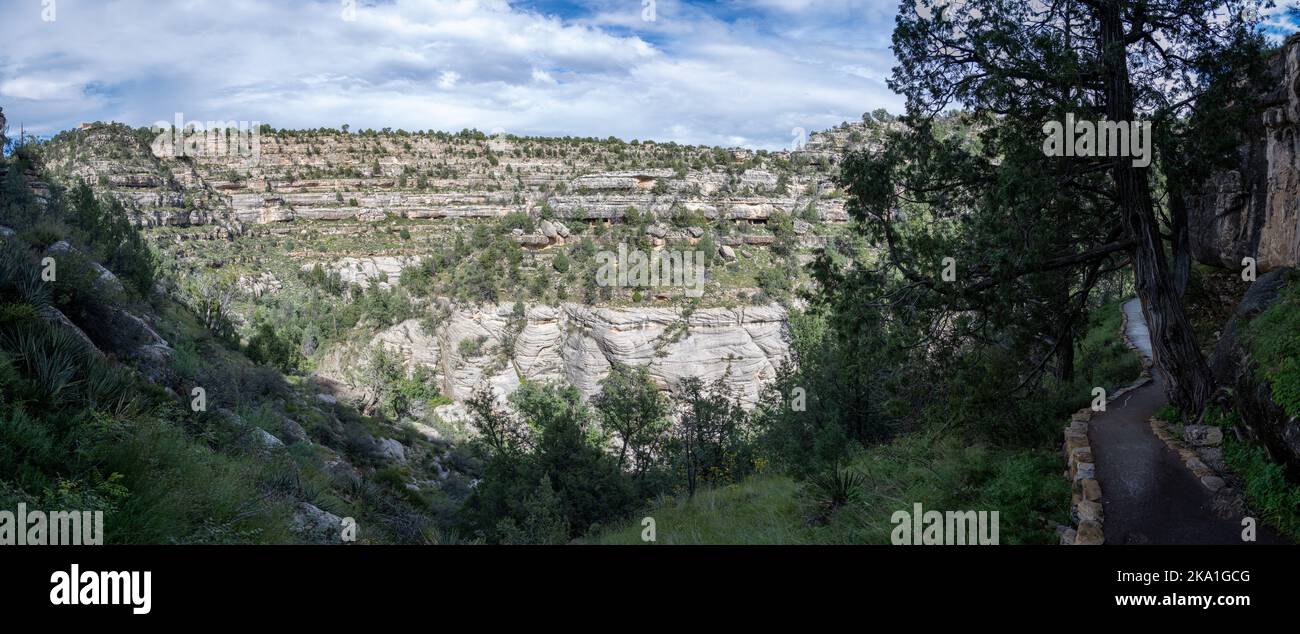 Ancient Native American Sinagua ruins from Walnut Canyon National Park ...