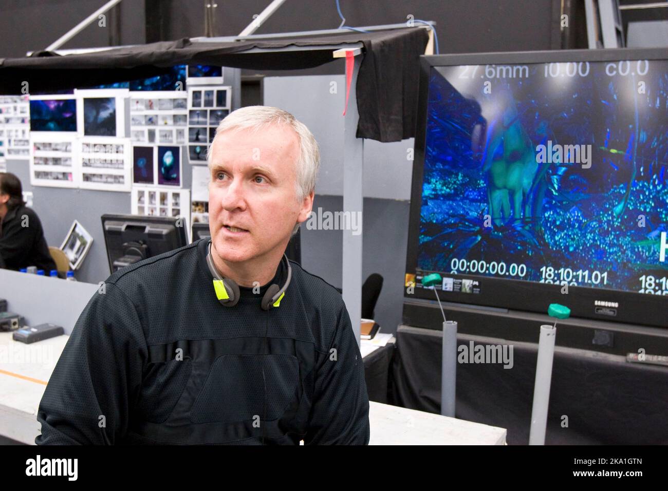 JAMES CAMERON in AVATAR (2009), directed by JAMES CAMERON. Credit: 20TH ...