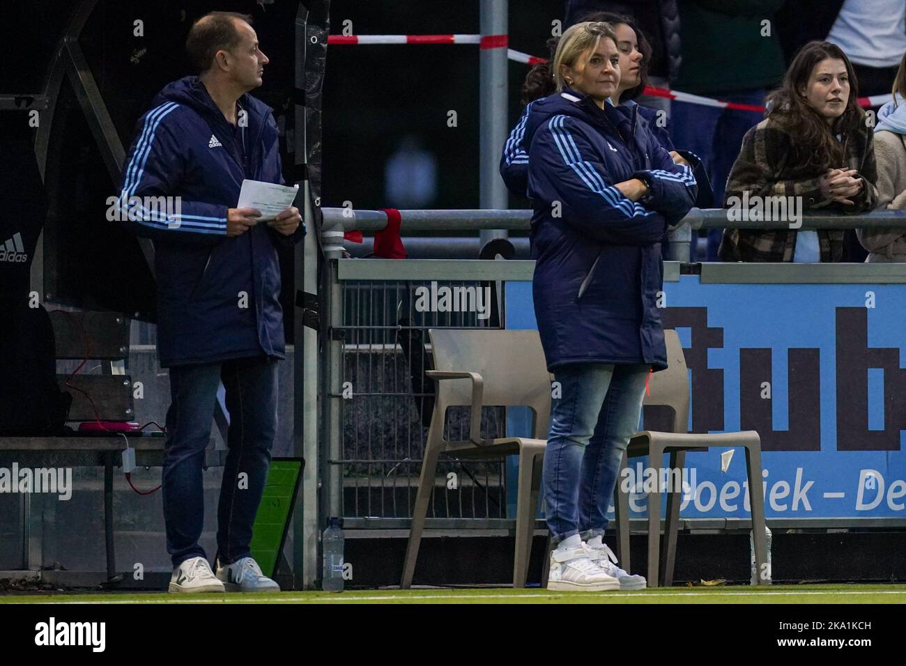 TILBURG, NETHERLANDS - OCTOBER 22: coach Ageeth Boomgaardt of Tilburg ...
