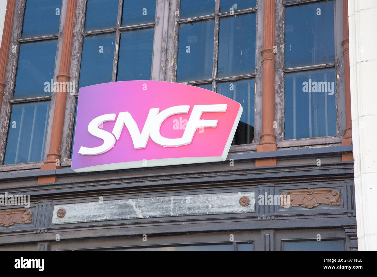 Sncf logo hi-res stock photography and images - Alamy