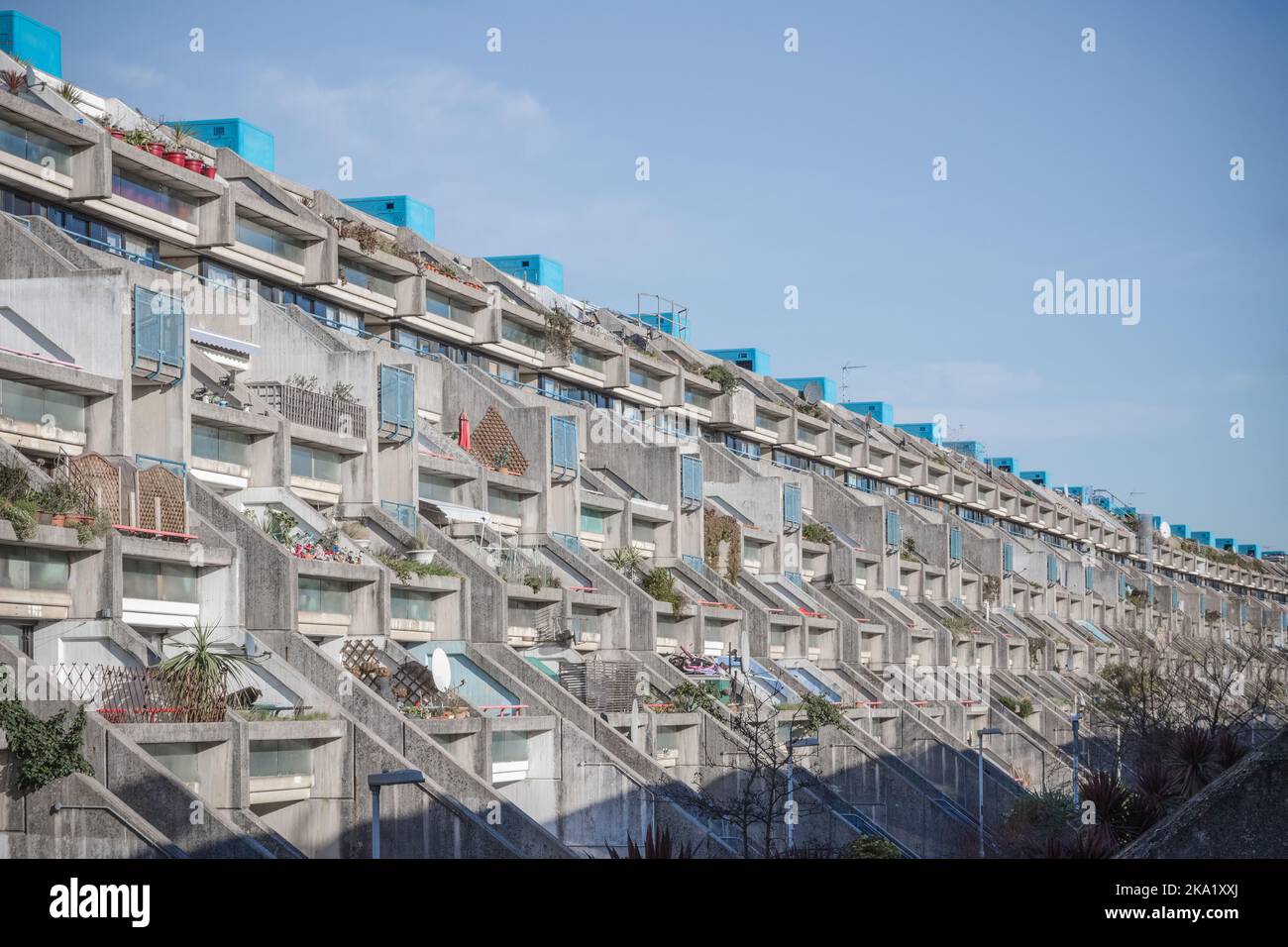 Alexandra ainsworth estate in camden hi-res stock photography and ...
