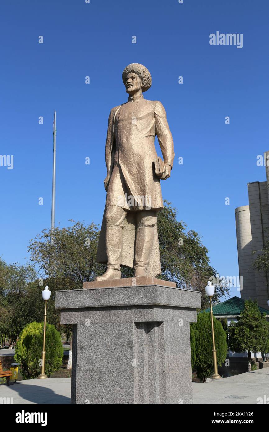 Statue of poet Avaz Otar (1884-1919), Najmidin Kubro Street, Dishon ...
