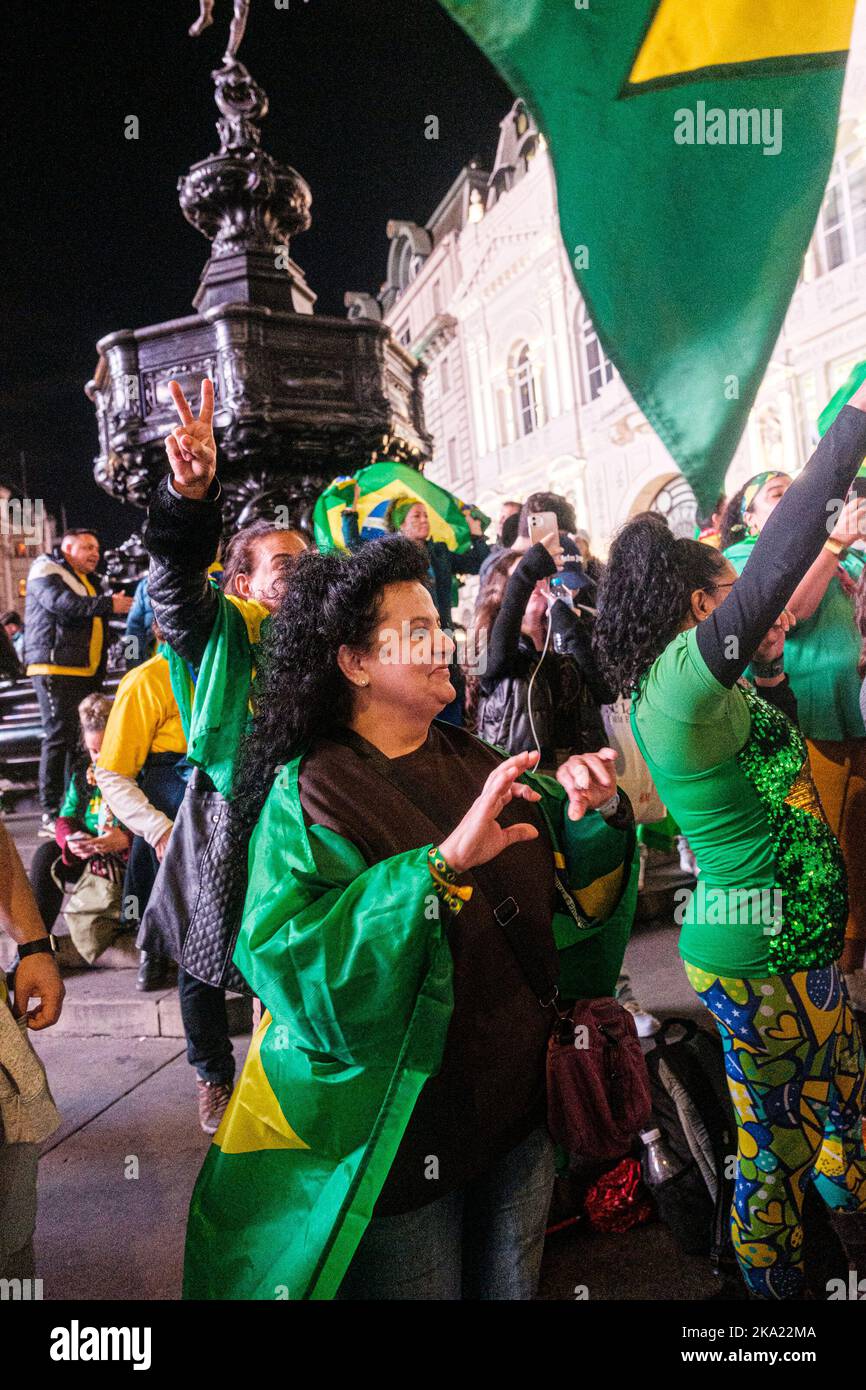 Brazilians in Support of Bolsonaro, take over Piccadilly in hopes of an ...