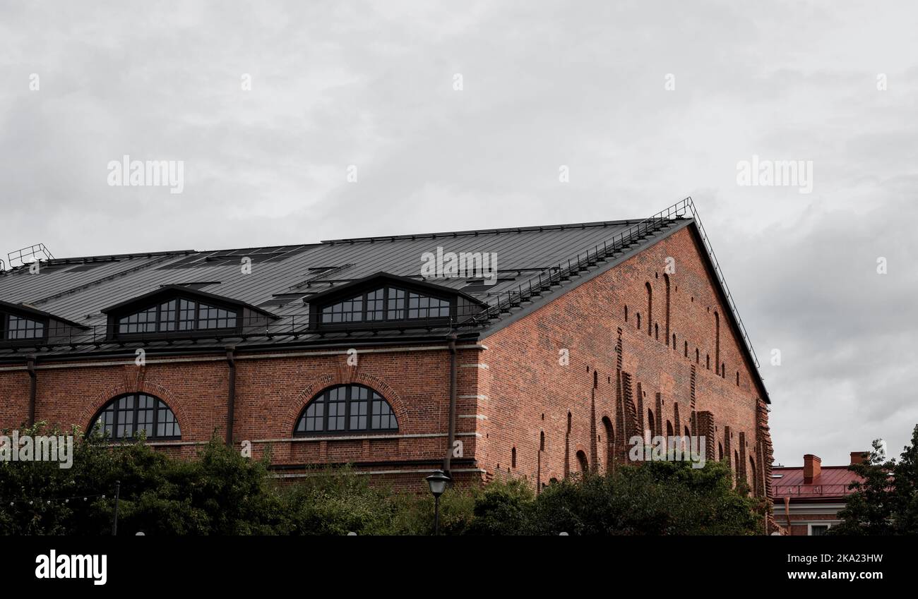 Old brick building. old fashioned apartment building Stock Photo - Alamy