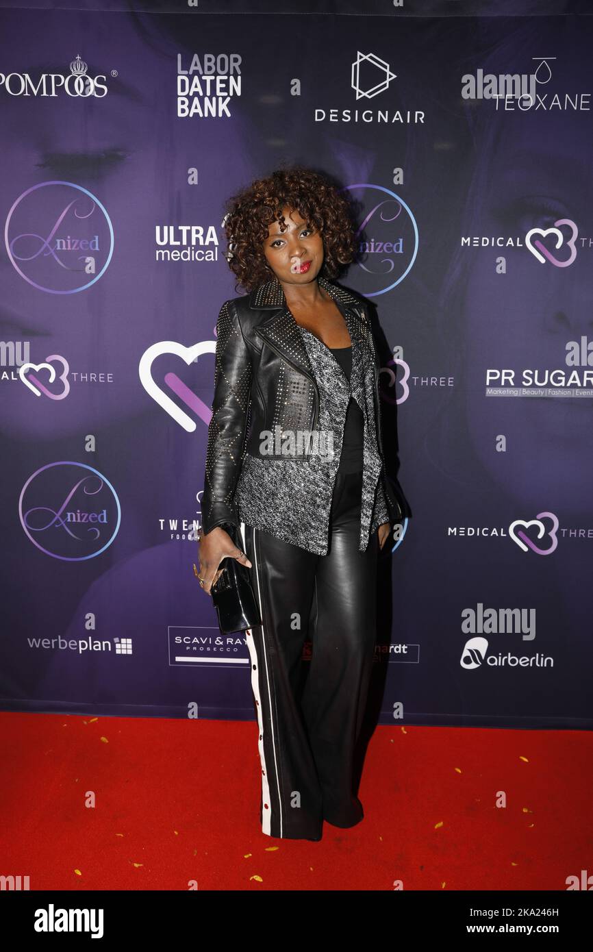 Dorothy Roffat beim Grand Opening der Beauty-Praxis Medicalthree ...