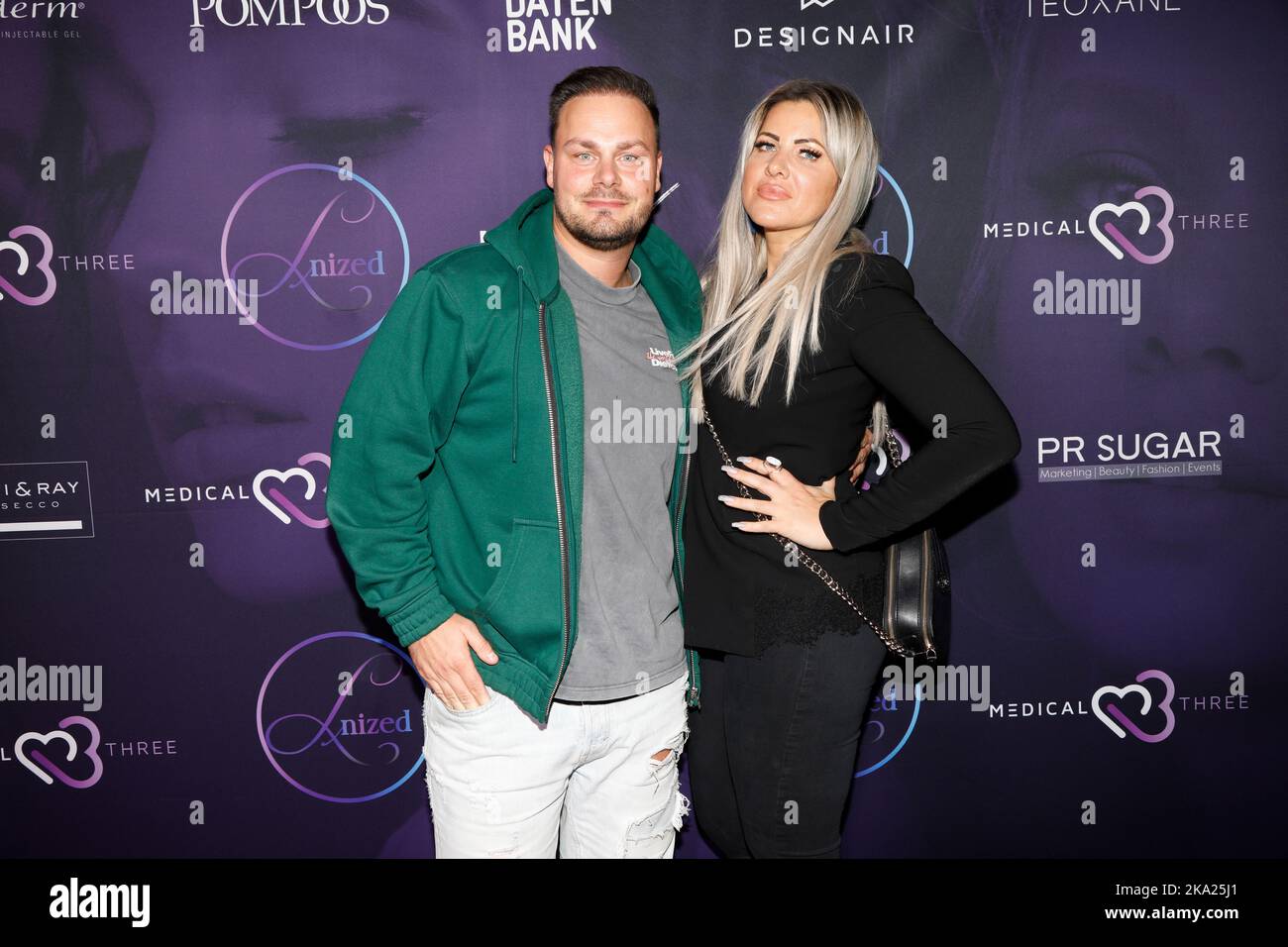 Thomas Luebbe Pino and me Maria Krause Konzept Weiss beim Grand Opening ...