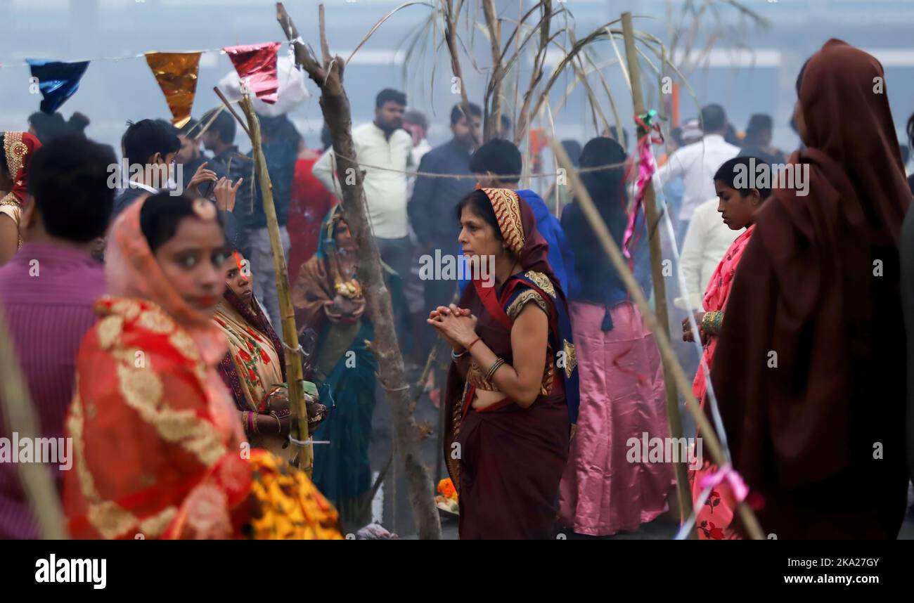 Chhath parva hi-res stock photography and images - Alamy
