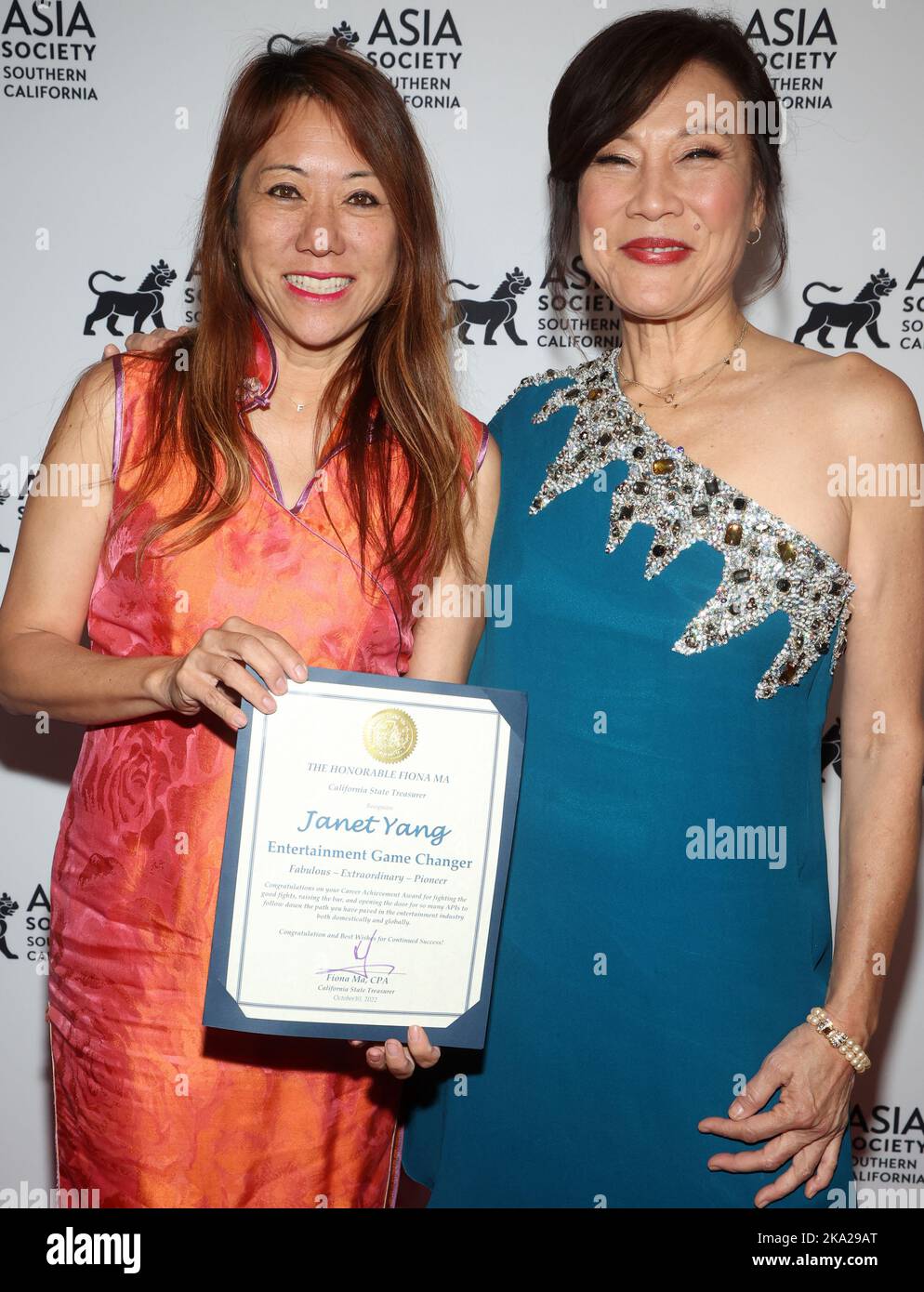 Los Angeles, Ca. 30th Oct, 2022. Fiona Ma, Janet Wang at the Asia Society Of Southern California ...