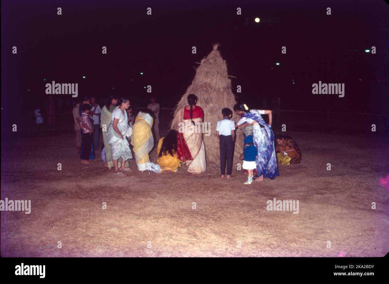 Rituals before lighting the pyre hi-res stock photography and images ...