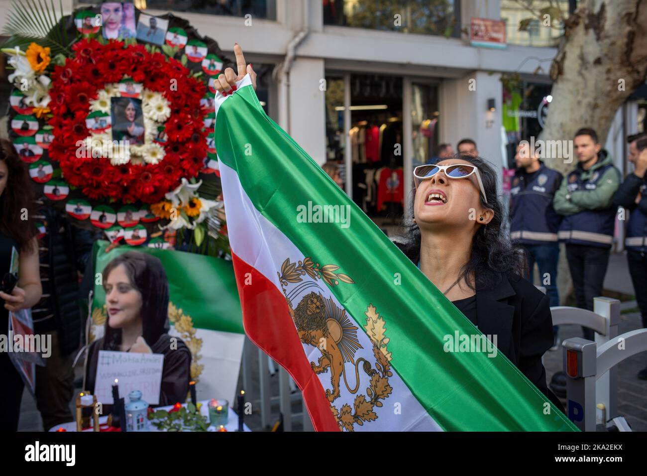 October 31, 2022: Iranian citizens living in Turkey protested the ...