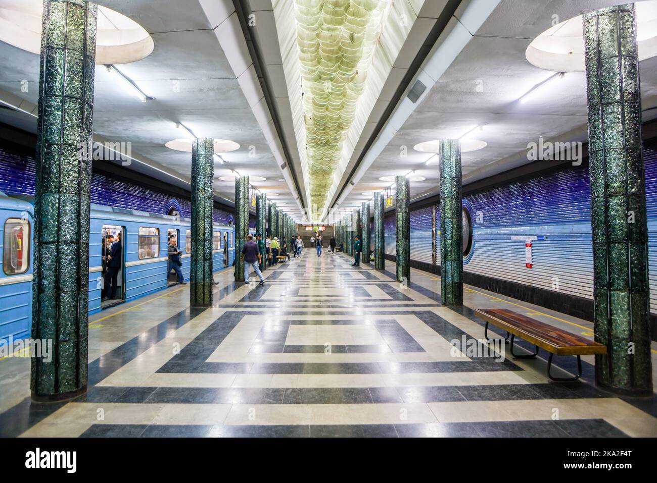 Kosmonavtlar Metro station. Tashkent, Uzbekistan Stock Photo - Alamy