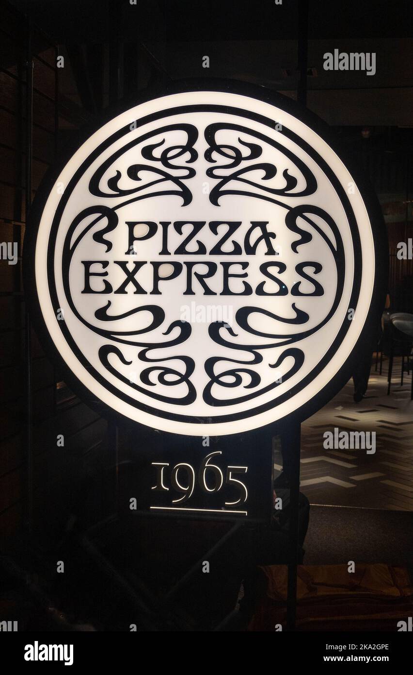 Pizza Express, a pizzeria on the top level of Liverpool ONE Stock Photo ...