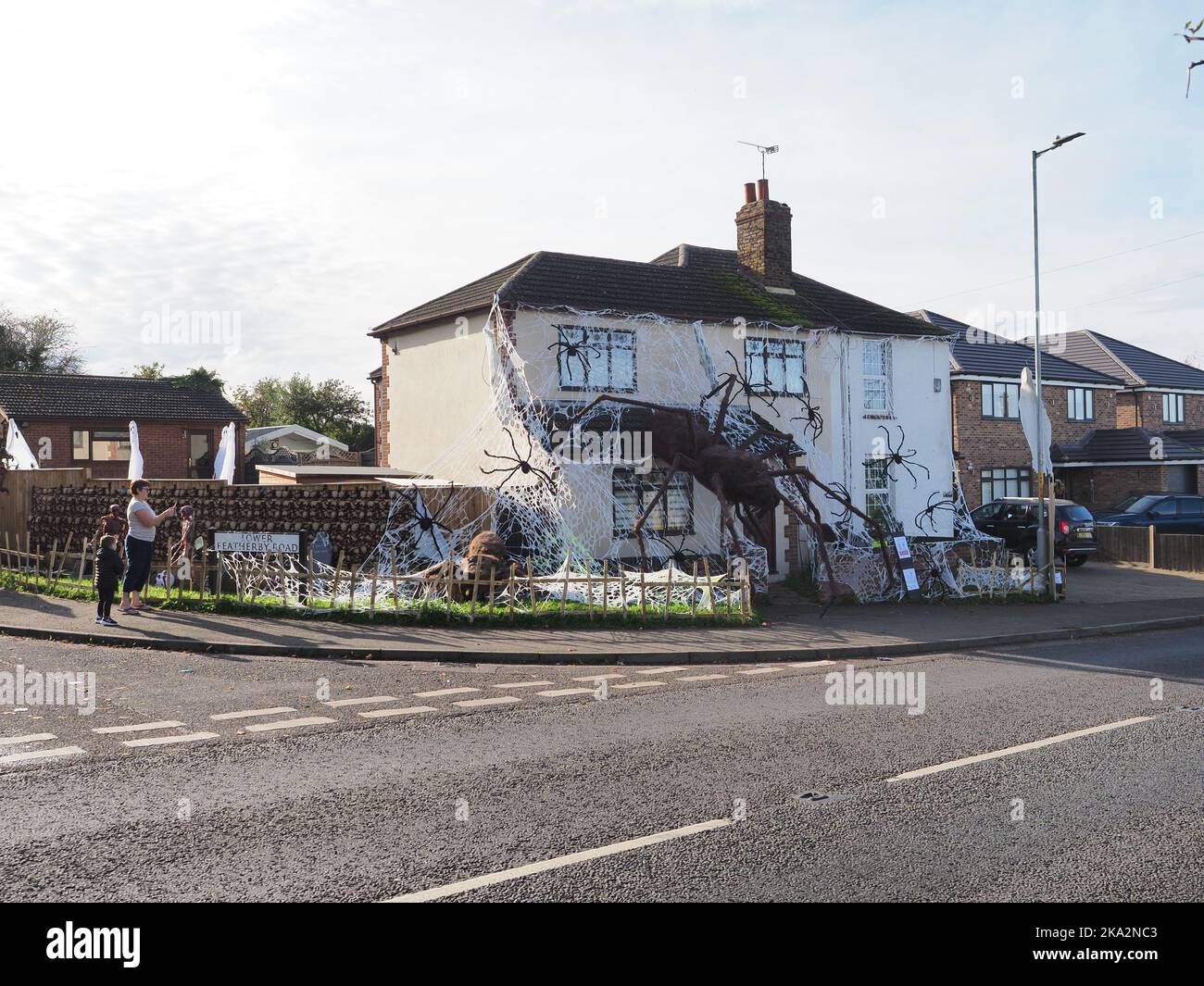 Rainham, Kent, UK. 31th Oct, 2022. A 'spooktacular' Halloween House can ...