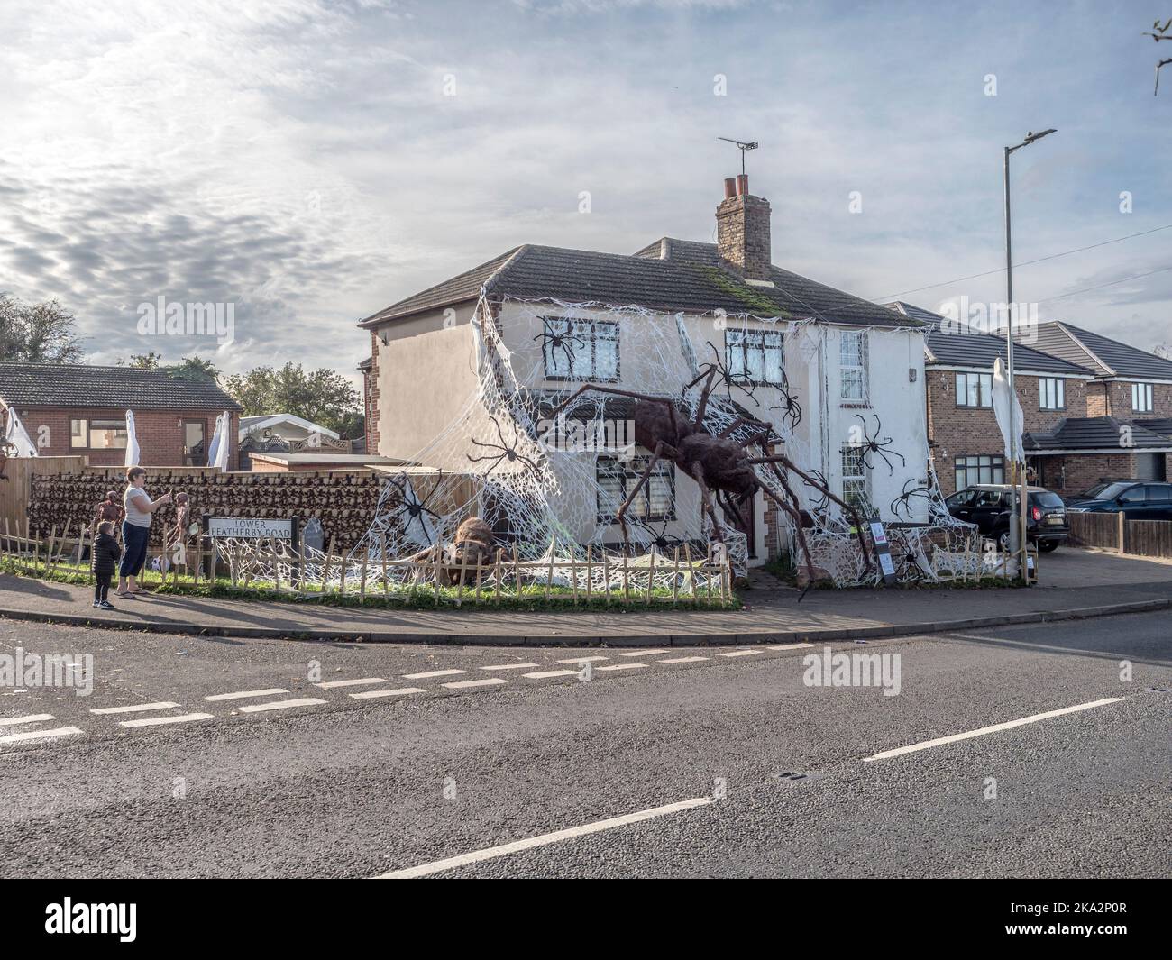 Rainham, Kent, UK. 31th Oct, 2022. A 'spooktacular' Halloween House can ...