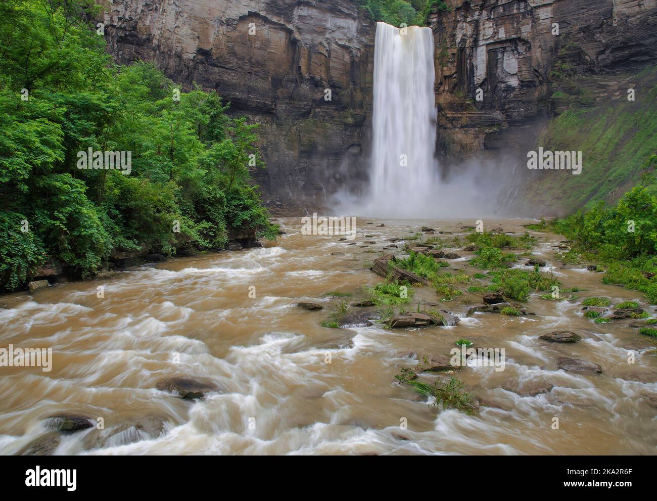 Eight waterfall hi-res stock photography and images - Alamy