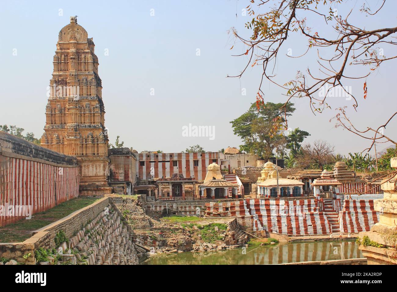 Group of monuments at hampi hi-res stock photography and images - Alamy