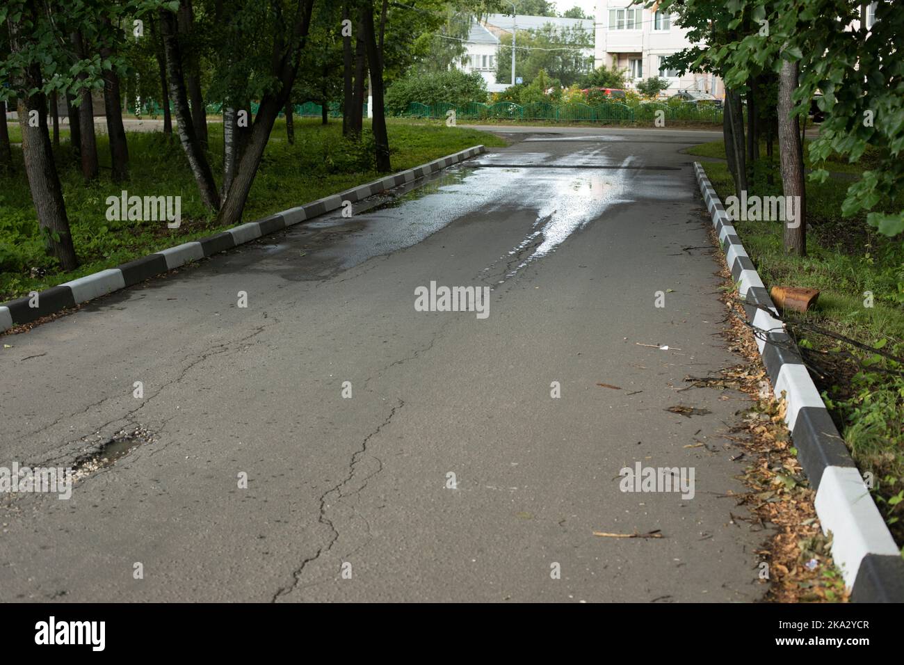 Curb separation hi-res stock photography and images - Alamy