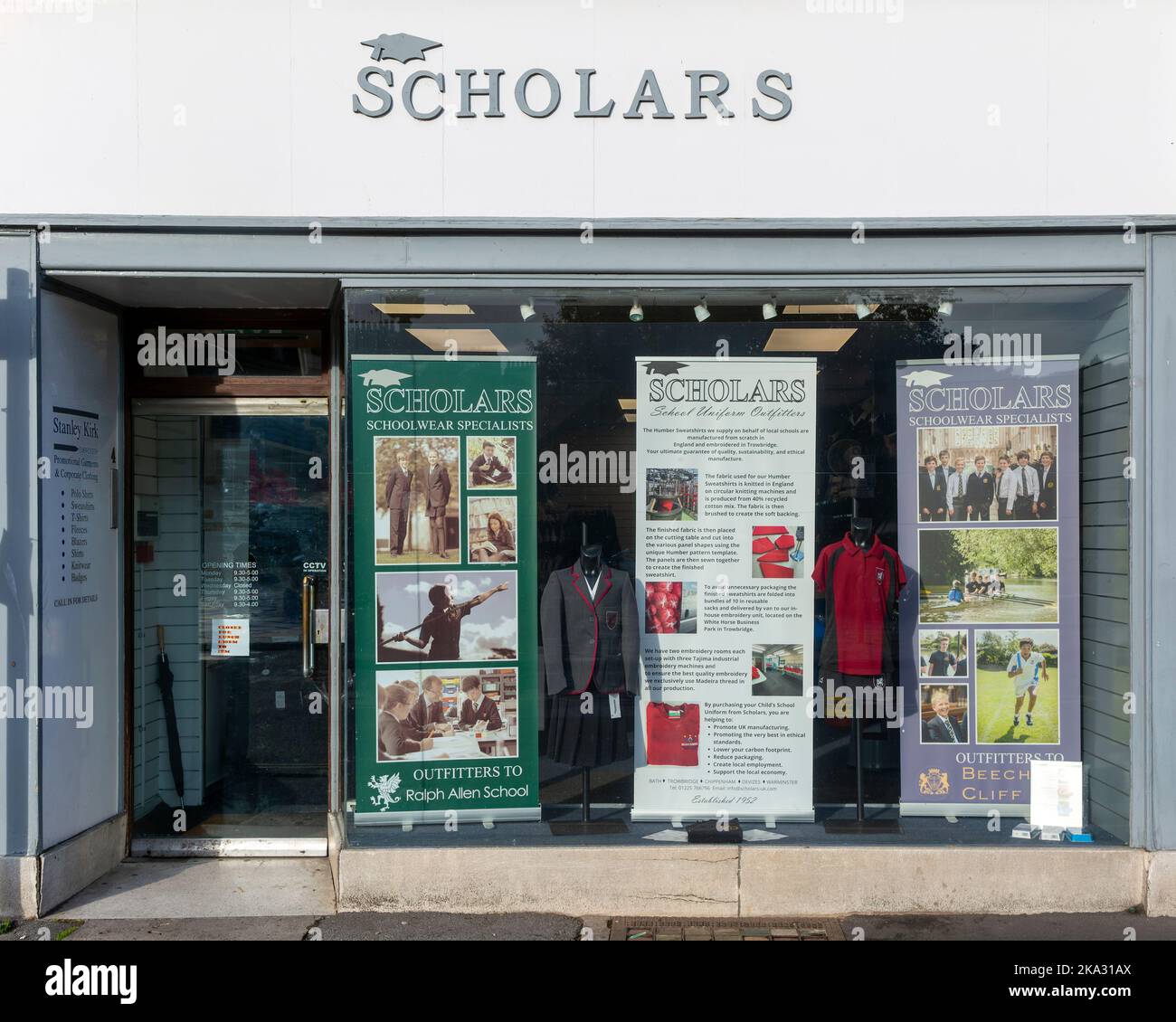 Shopping for school uniform hi-res stock photography and images - Alamy