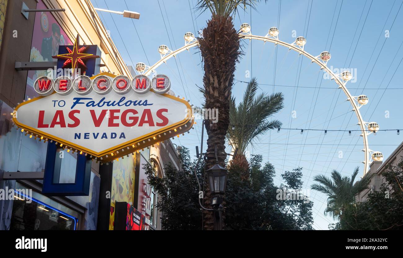 Linq promenade hi-res stock photography and images - Alamy