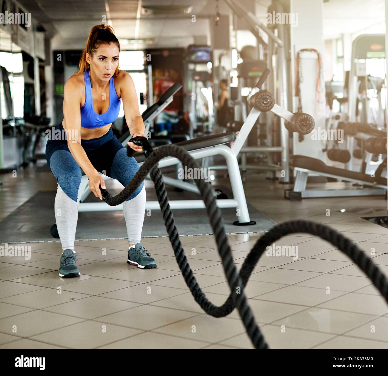 Muscle woman rope hi-res stock photography and images - Alamy