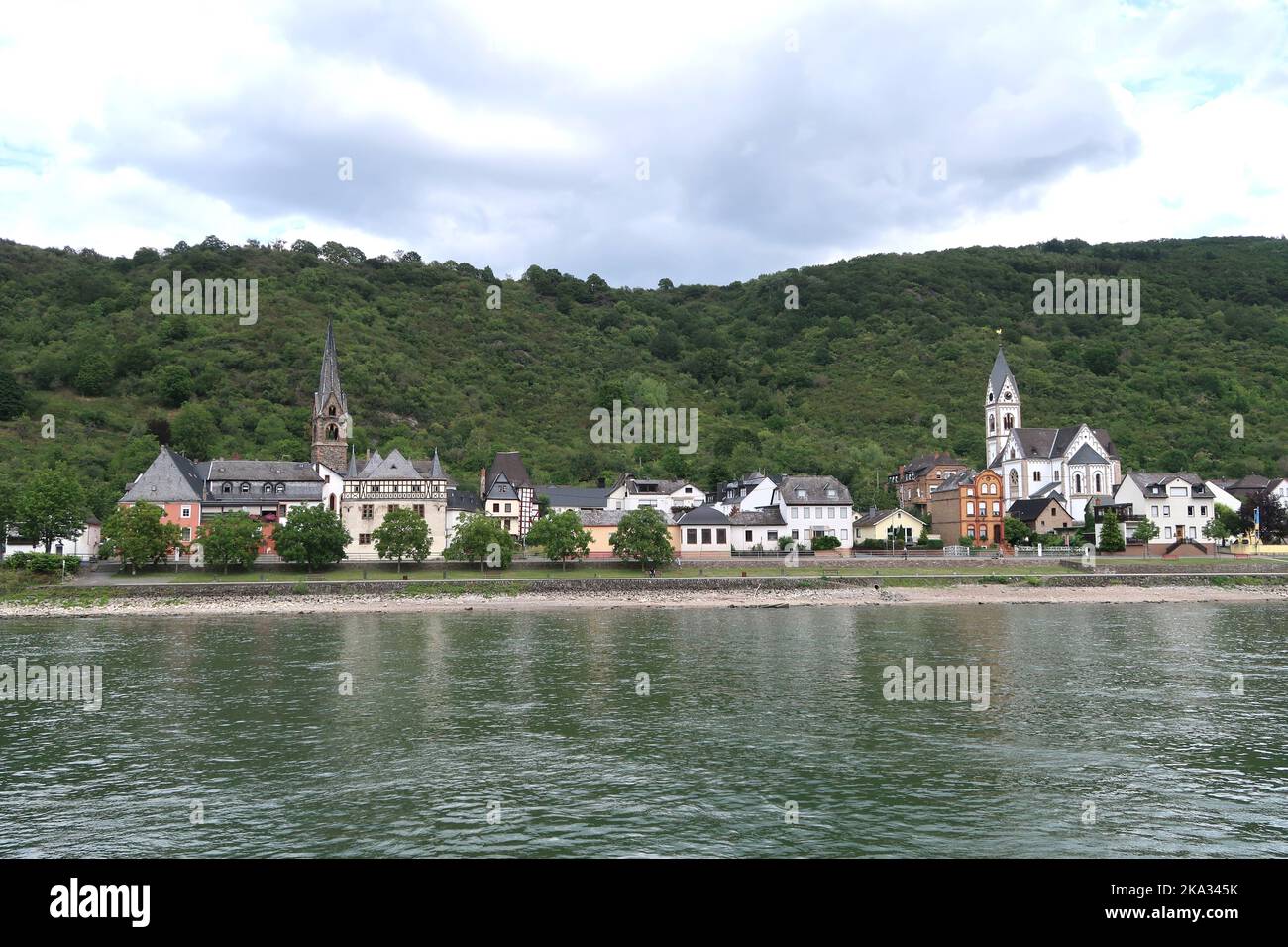 Villages and castles along the UNESCO world heritage of the Rhine ...