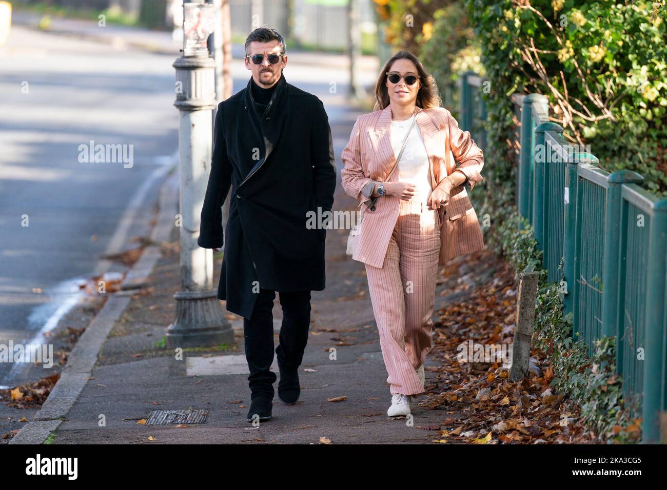RETRANSMITTING CONFIRMING IDENTITY OF WOMAN Joey Barton (left) arrives ...