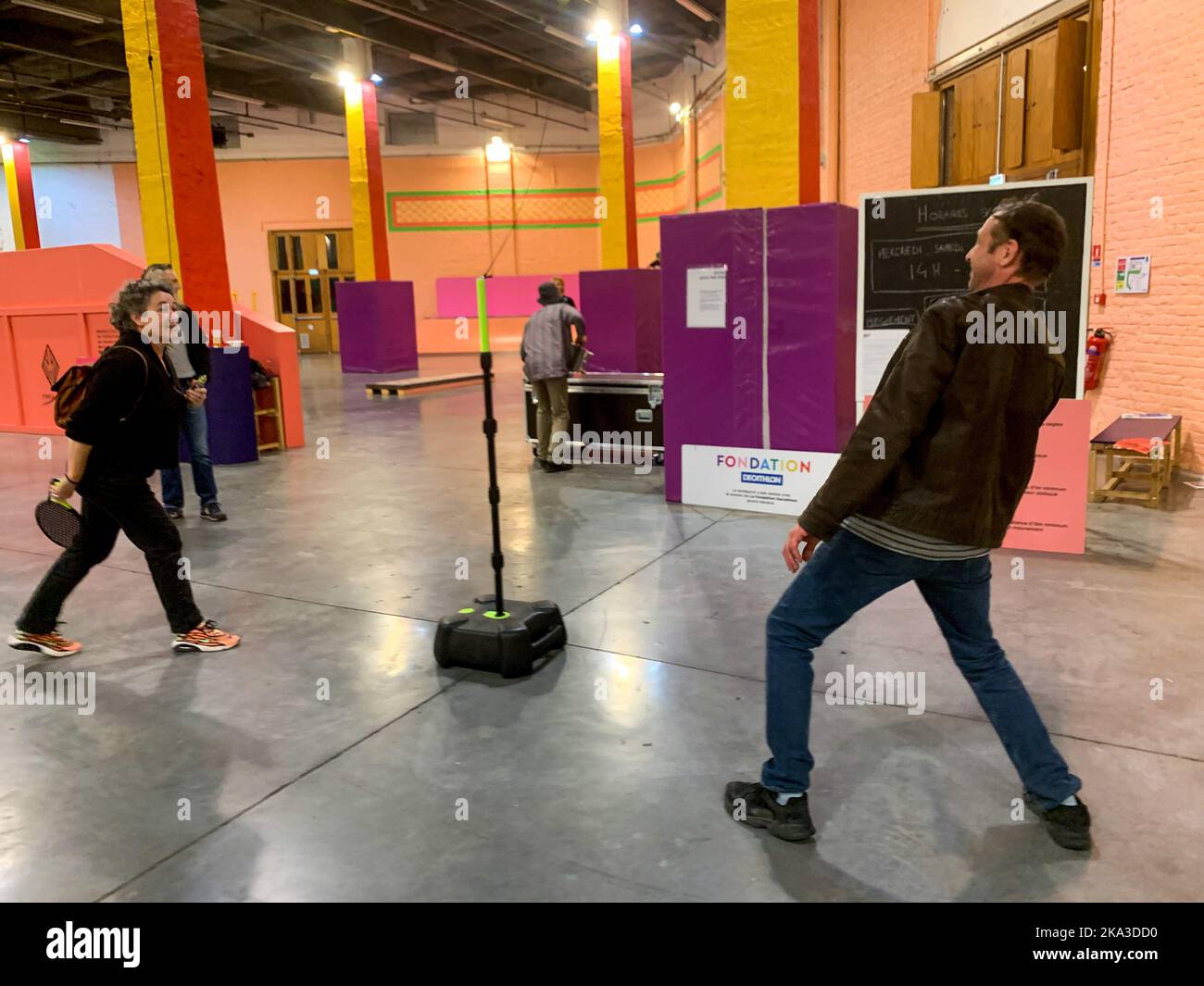 Architecture de la place publique hi-res stock photography and images ...