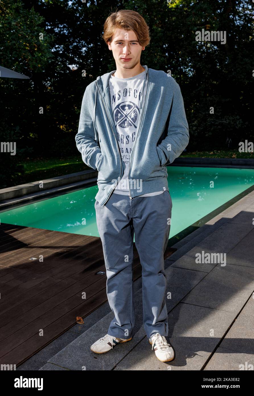 Hamburg, Germany. 10th Oct, 2022. Actor Paul Sundheim is on the set of ...