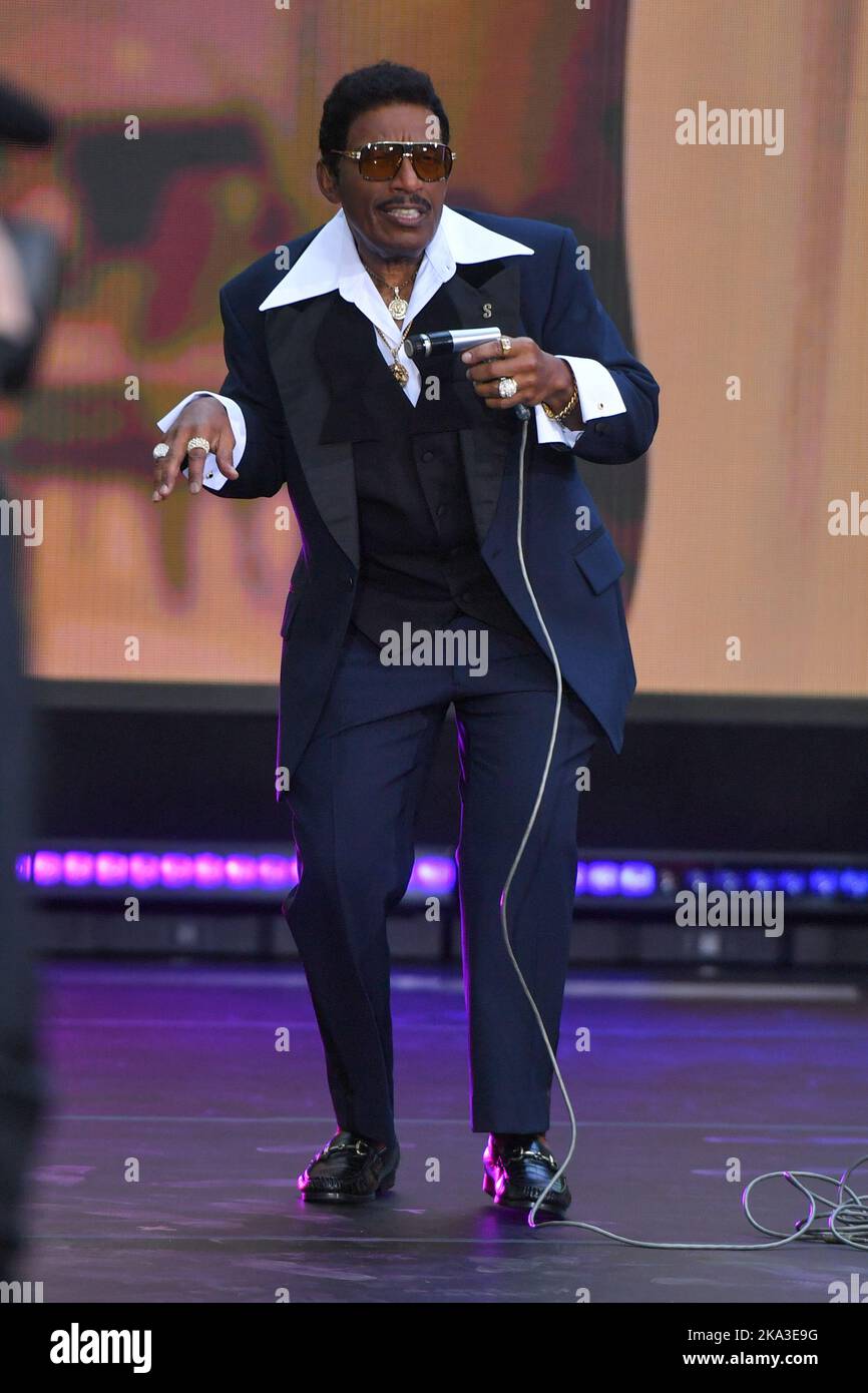 Al Roker, dressed as Sammy Davis Jr., attends 2022 Halloween on "Today ...