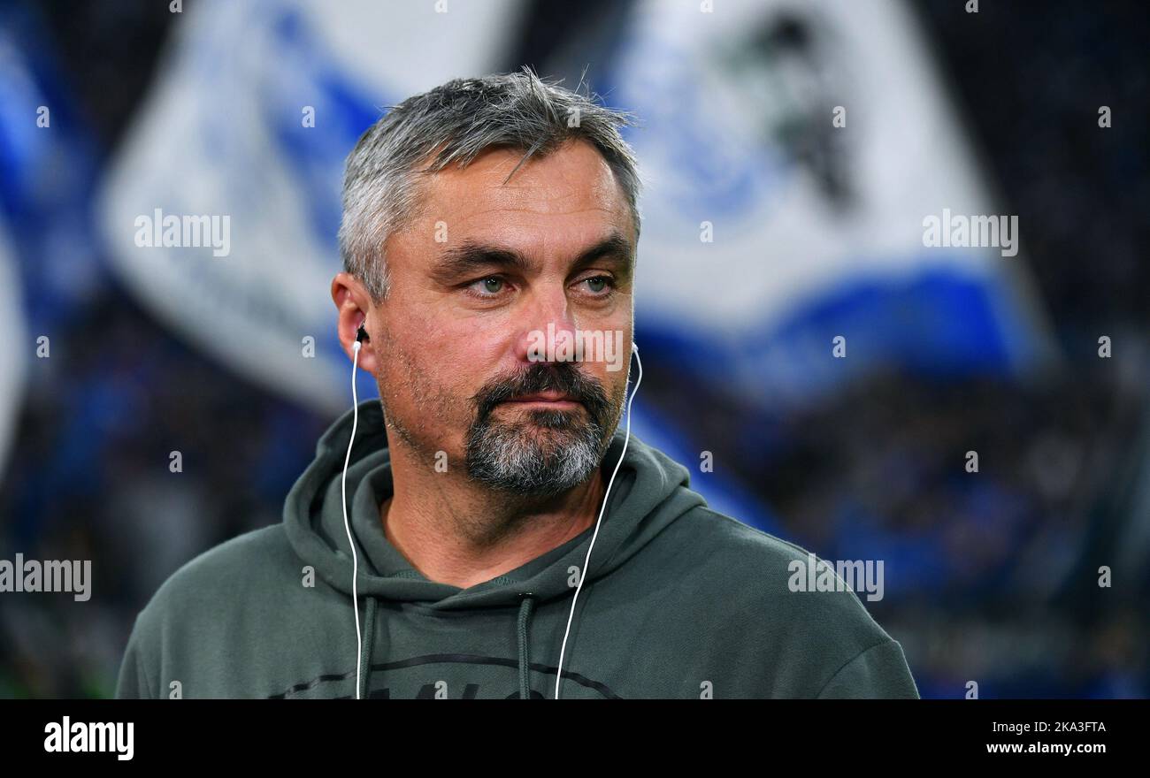 Bundesliga, Veltins Arena, FC Schalke 04 vs SC Freiburg; Headcoach ...