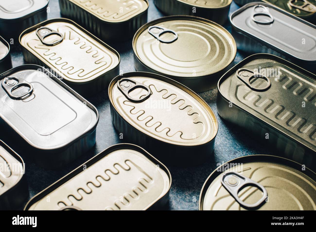 Empty food can from above hi-res stock photography and images - Alamy