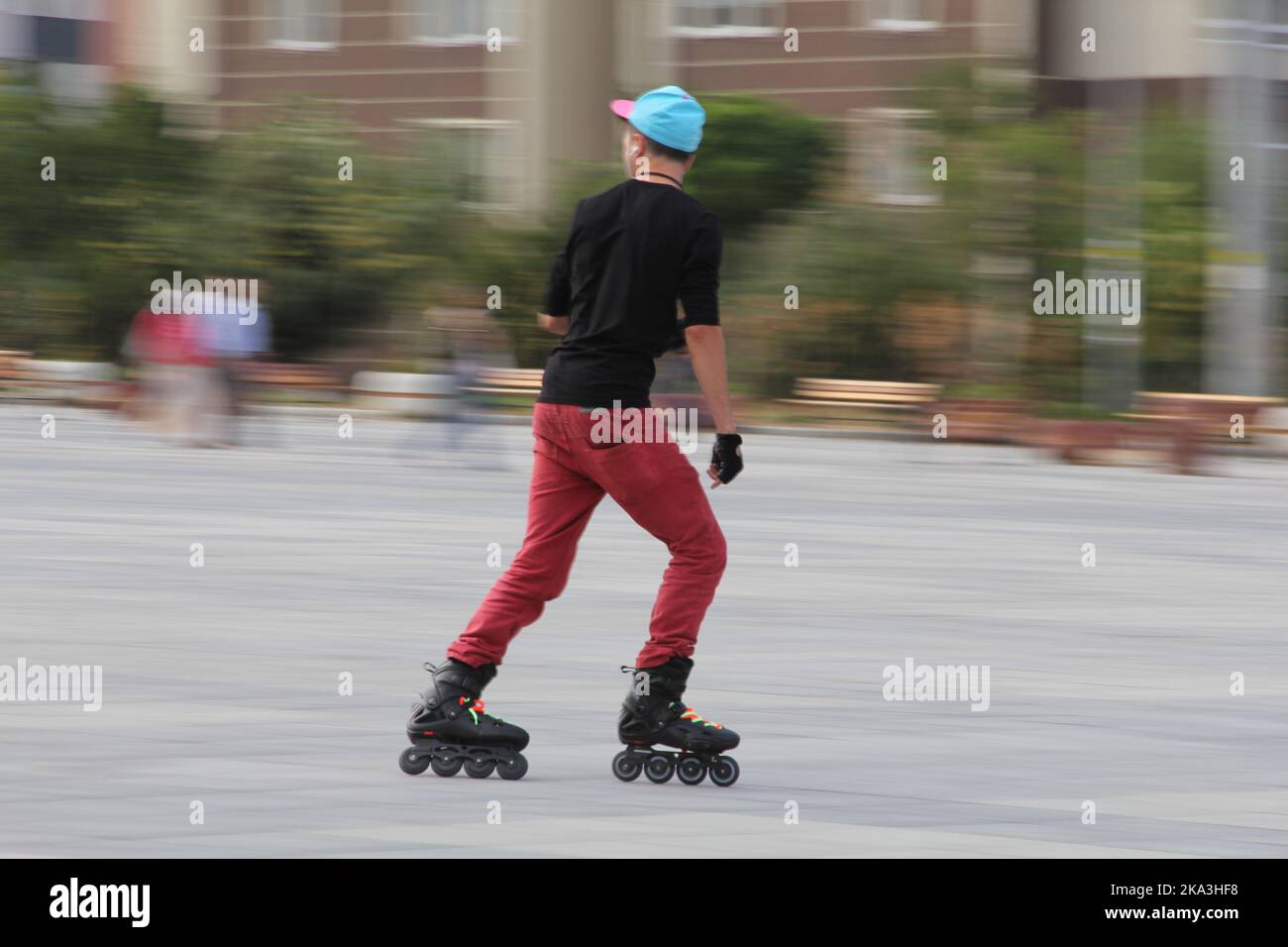Inline skater hi-res stock photography and images - Alamy