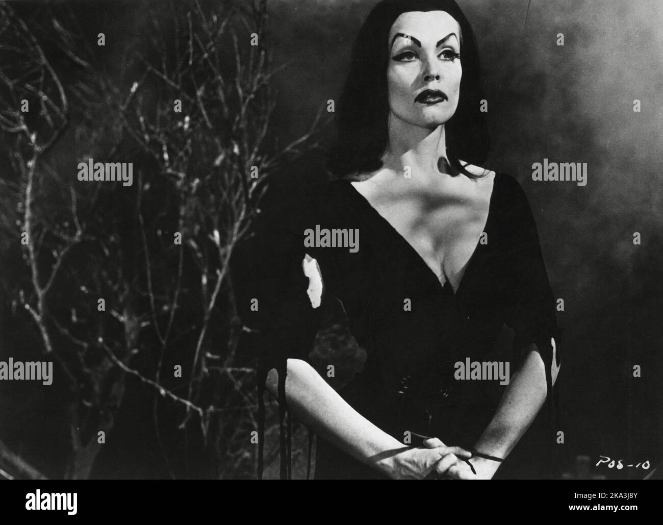 Maila Nurmi (Vampira), "Plan 9 from Outer Space" (1959) Valiant ...