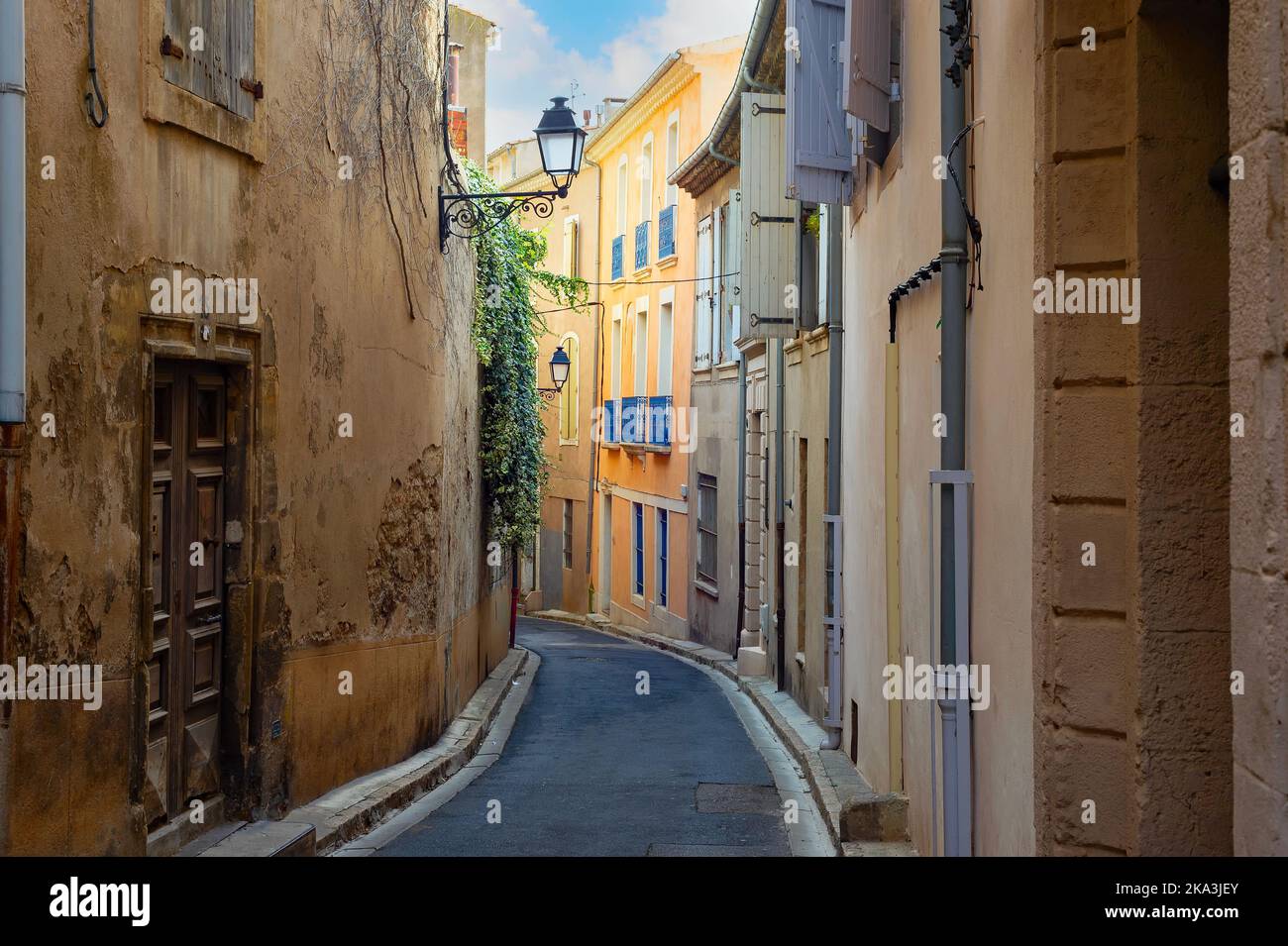 Architecture curve hi-res stock photography and images - Alamy