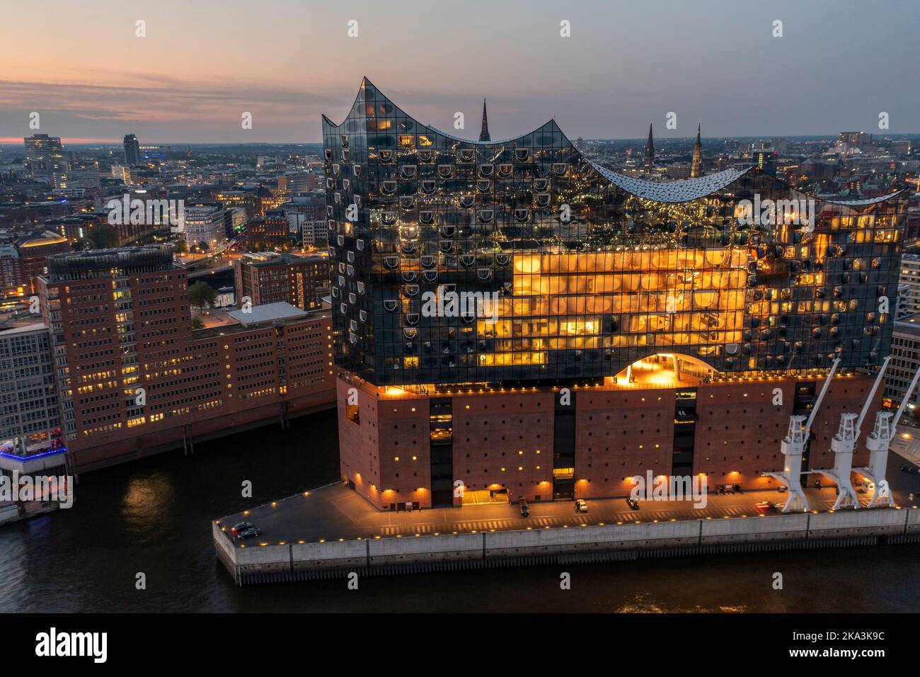 Elbphilharmonie bei hafencity hi-res stock photography and images - Alamy