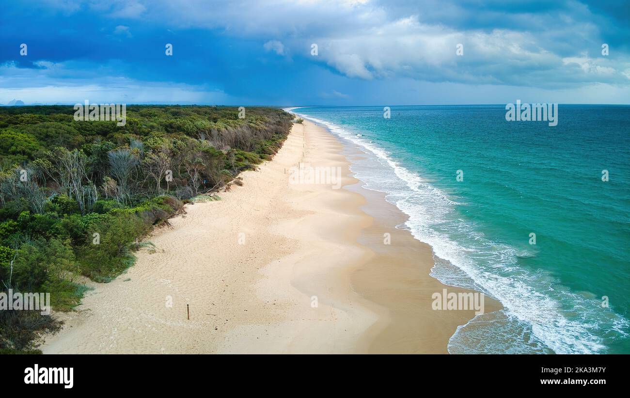 A mesmerizing bird's eye view of Woorim Beach in Bribie Island ...