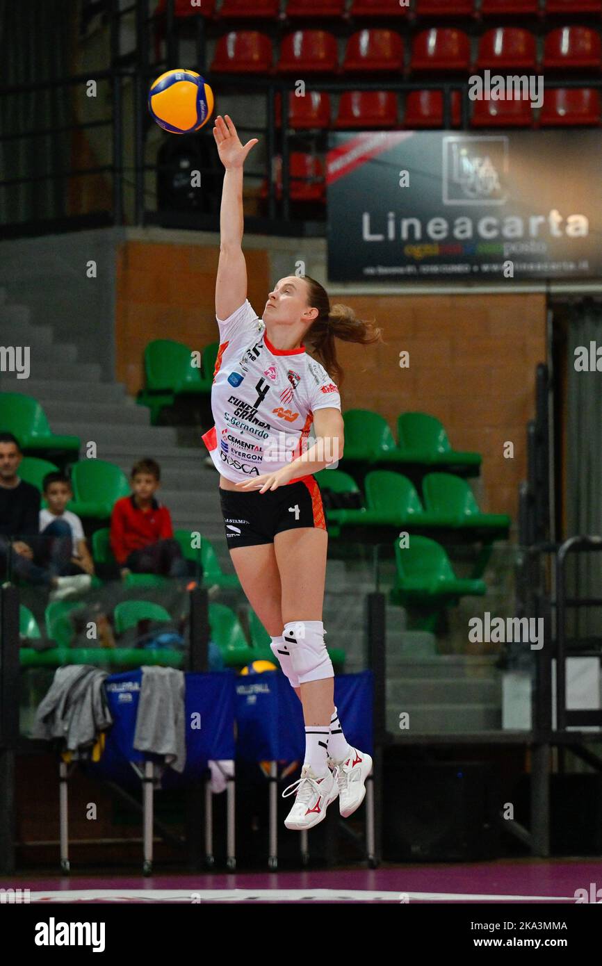 Pala Ubi Banca, Cuneo, Italy, October 30, 2022, Kim Klein Lankhorst ...