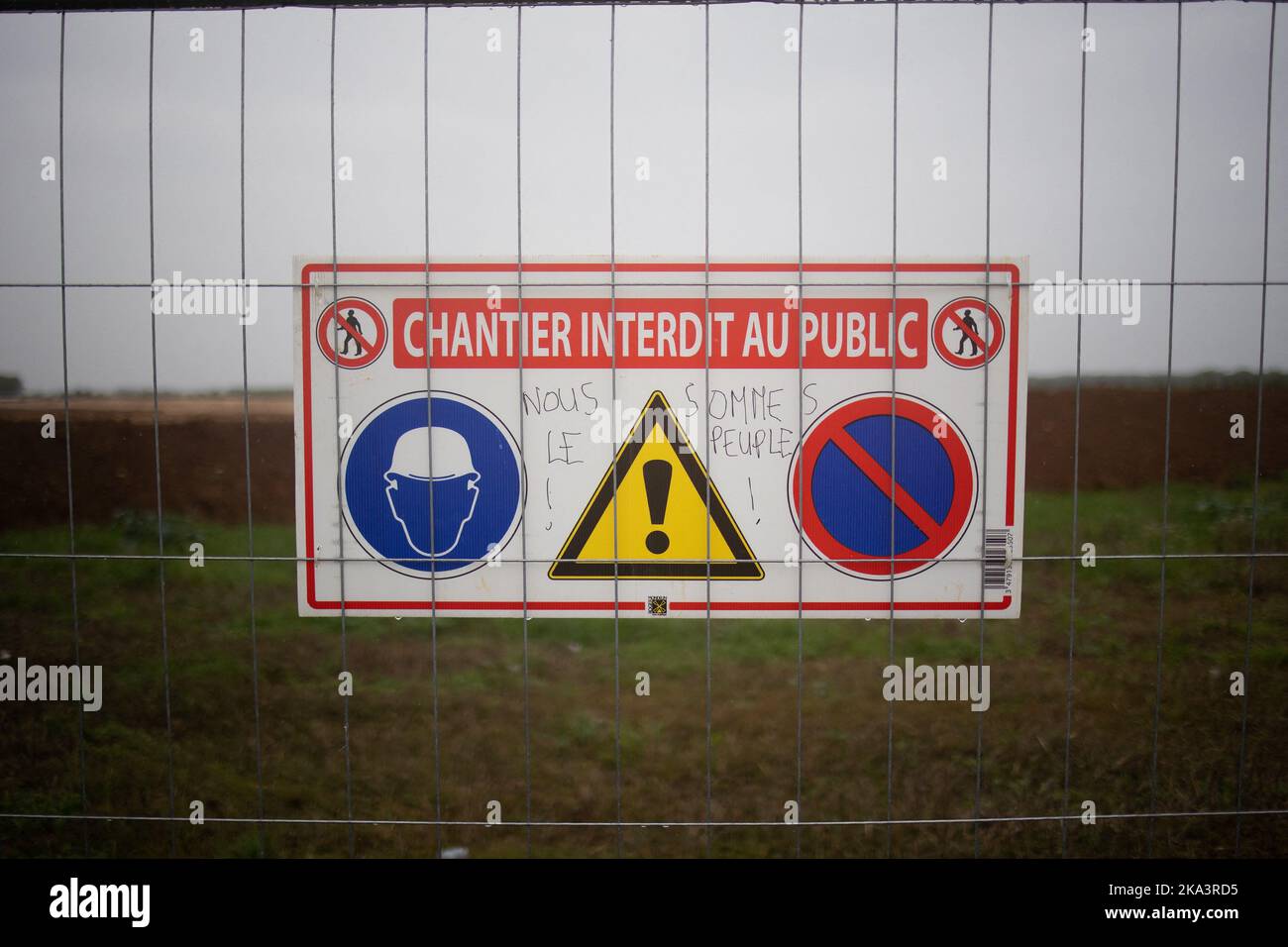 The Bassine protected by police forces (Gendarmerie) as protesters ...
