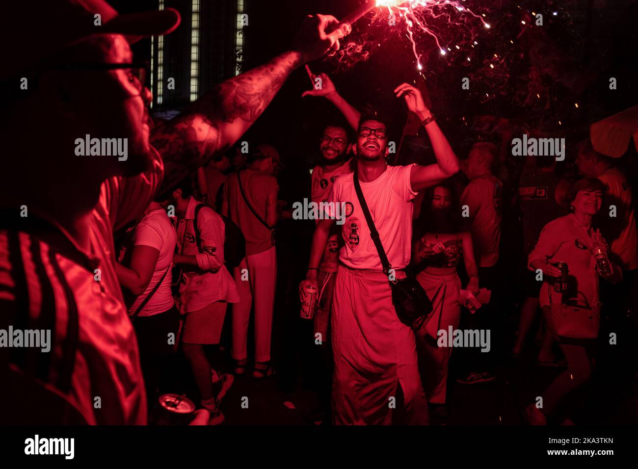 Belo Horizonte, Brazil. 30th Oct, 2022. Supporters of Luiz Inacio Lula ...