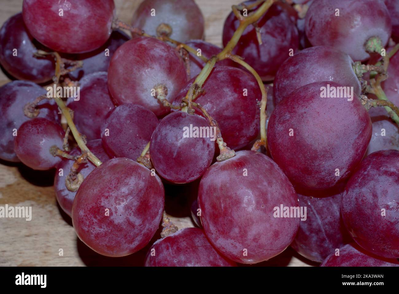 Red grape close-up Stock Photo - Alamy