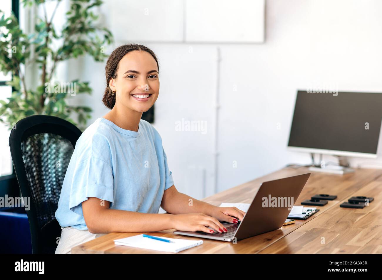 Portrait female boss mentor hi-res stock photography and images - Alamy